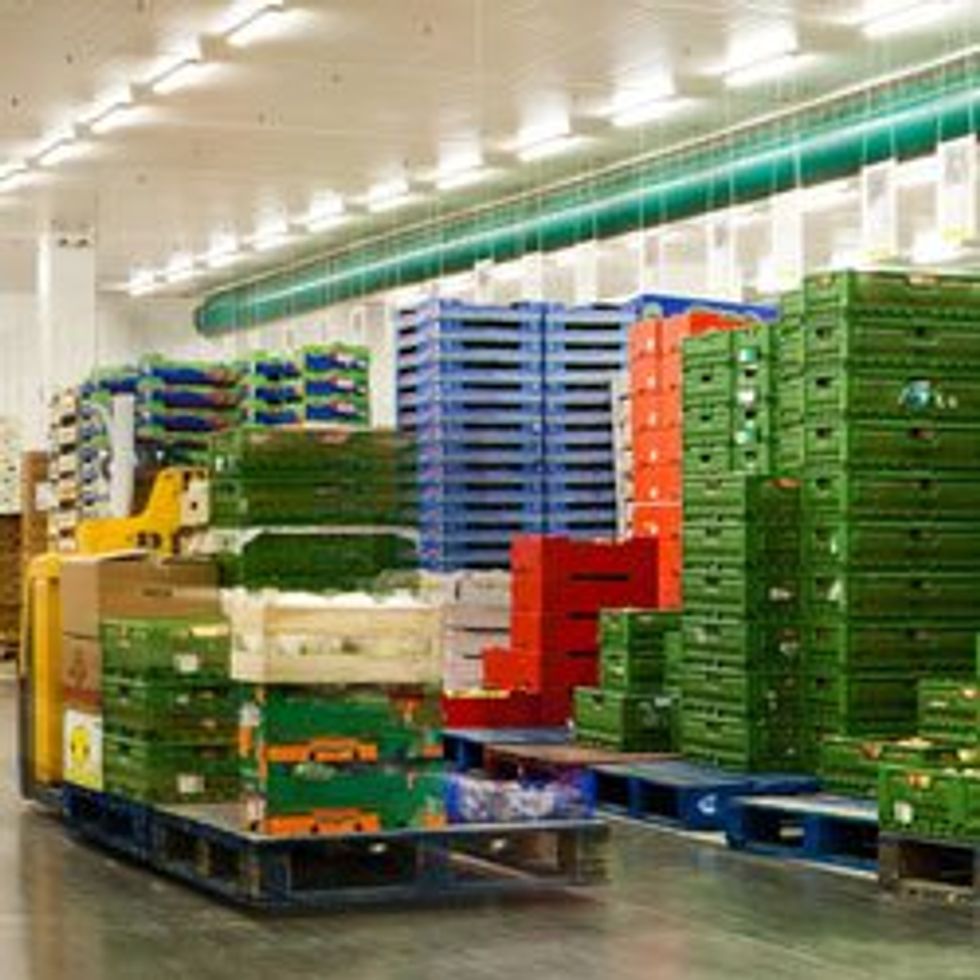 Manage the Returnable Container Process - Penske Logistics